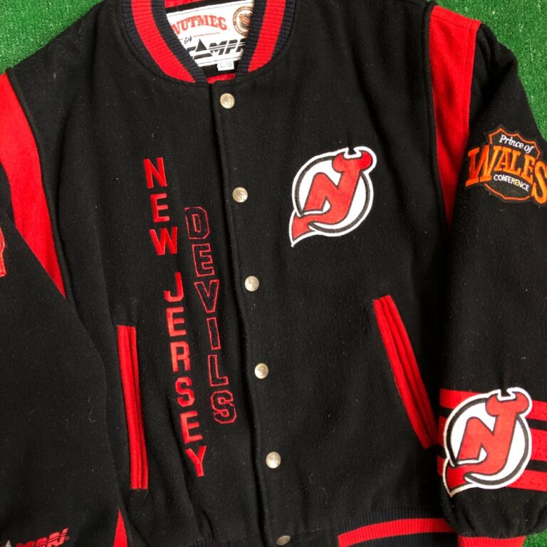 90’s New Jersey Devils Nutmeg NHL Varsity Jacket Size Large – Rare VNTG